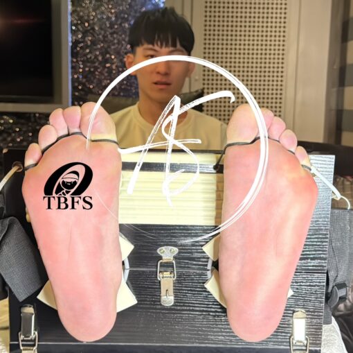 TBFS-VIP TICKLING SINGER CHALLENGE - arousiavideo